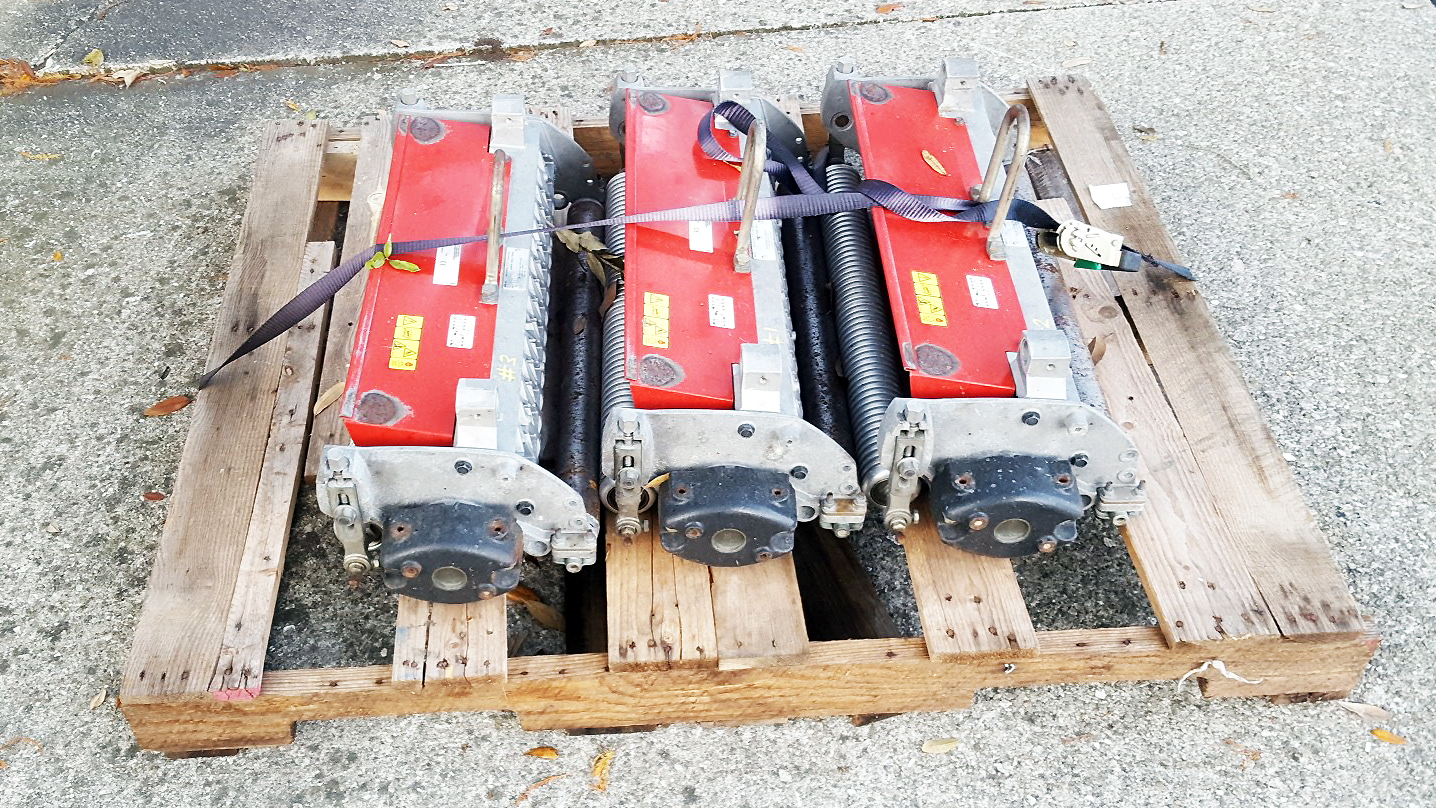 Used Toro Triplex Thatchers - 3032-4702